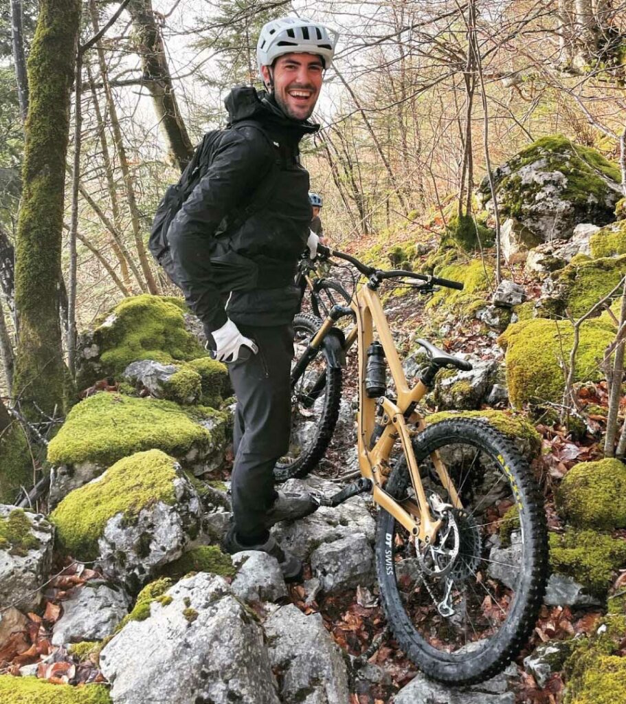 VTT Bourg Saint Maurice - Accueil - Summit Bike - Dylan, guide VTT en ...